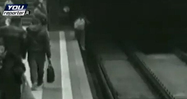 10-Year-Old-Boy Falls In Subway While Gaming (VIDEO) | HuffPost The ...