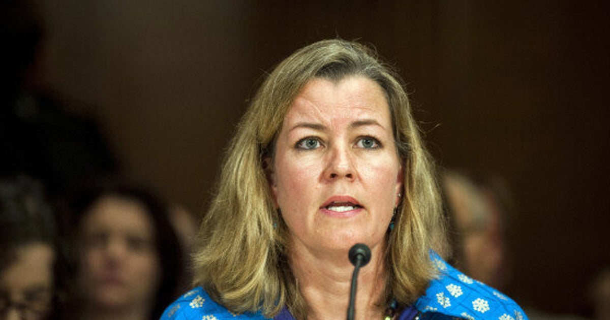 Kelly Clements appelle le Canada à augmenter le nombre de réfugiés qu ...