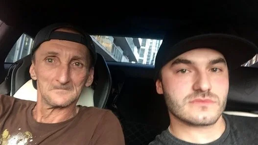 Les Randall's Instagram, Twitter & Facebook on IDCrawl