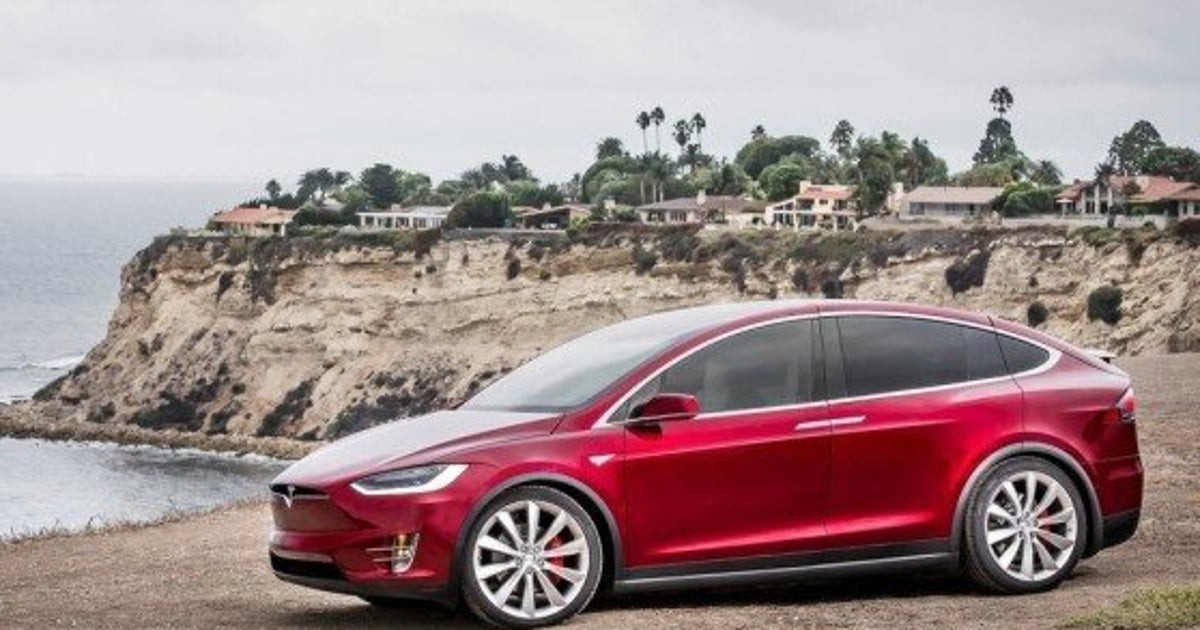 Tesla Model X 60D : une version encore plus abordable | HuffPost Nouvelles