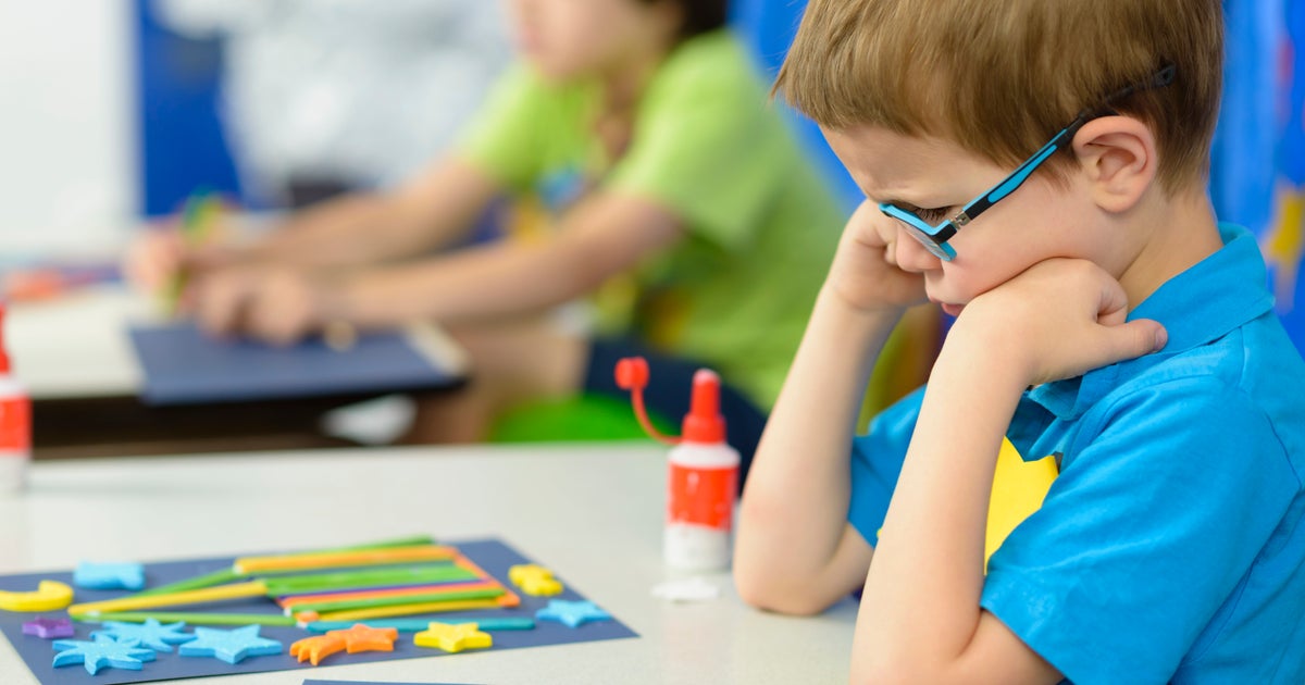 C’est lui, le petit tannant de la classe | HuffPost Vivre