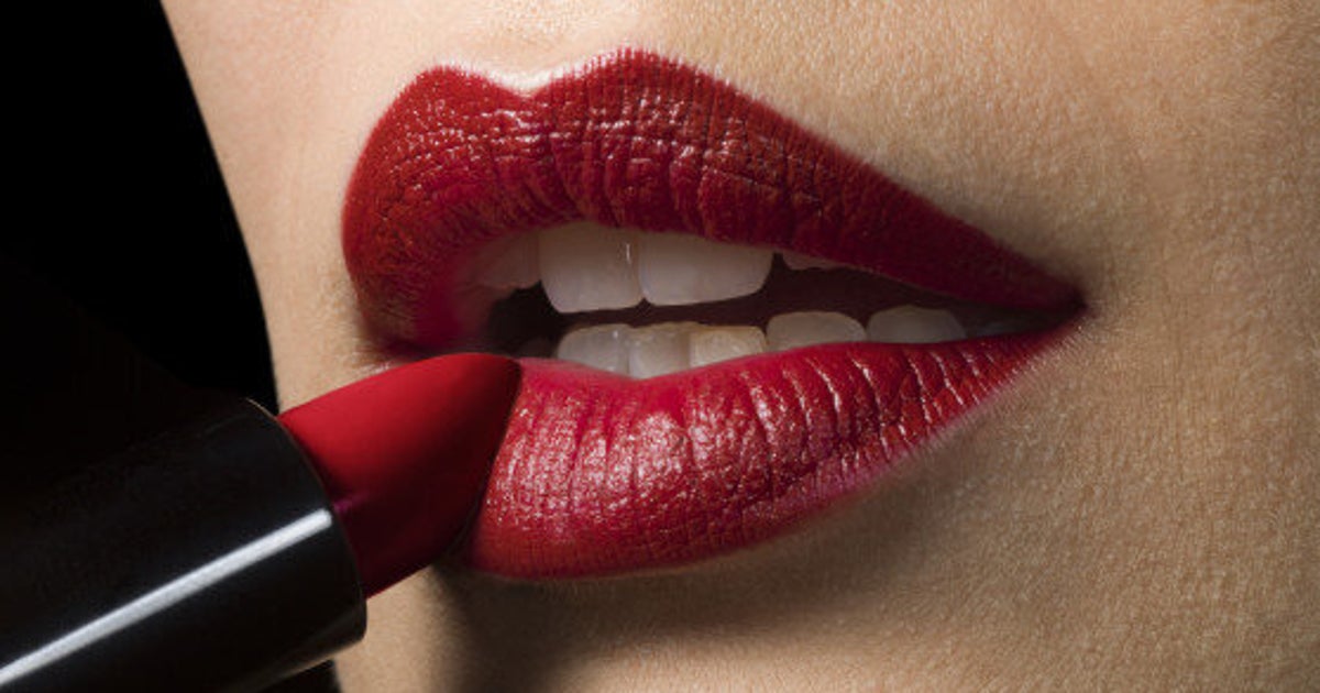 Découvrez 5000 ans d'histoire du rouge à lèvres (VIDÉO) | HuffPost Vivre