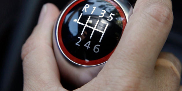 La conduite de voitures manuelles en baisse constante au Canada ...