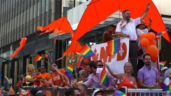 En IMAGES: le défilé de la Fierté à Montréal | HuffPost Nouvelles