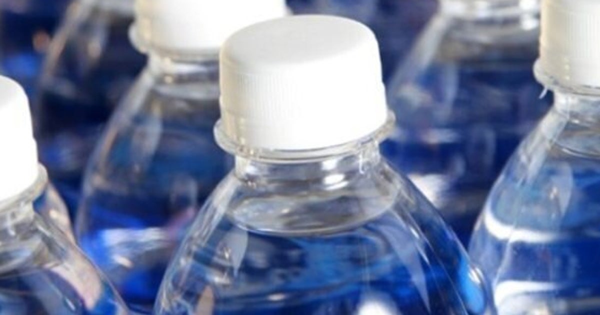 Denis Coderre se met à dos Coca-Cola, Pepsi et toute l'industrie des ...