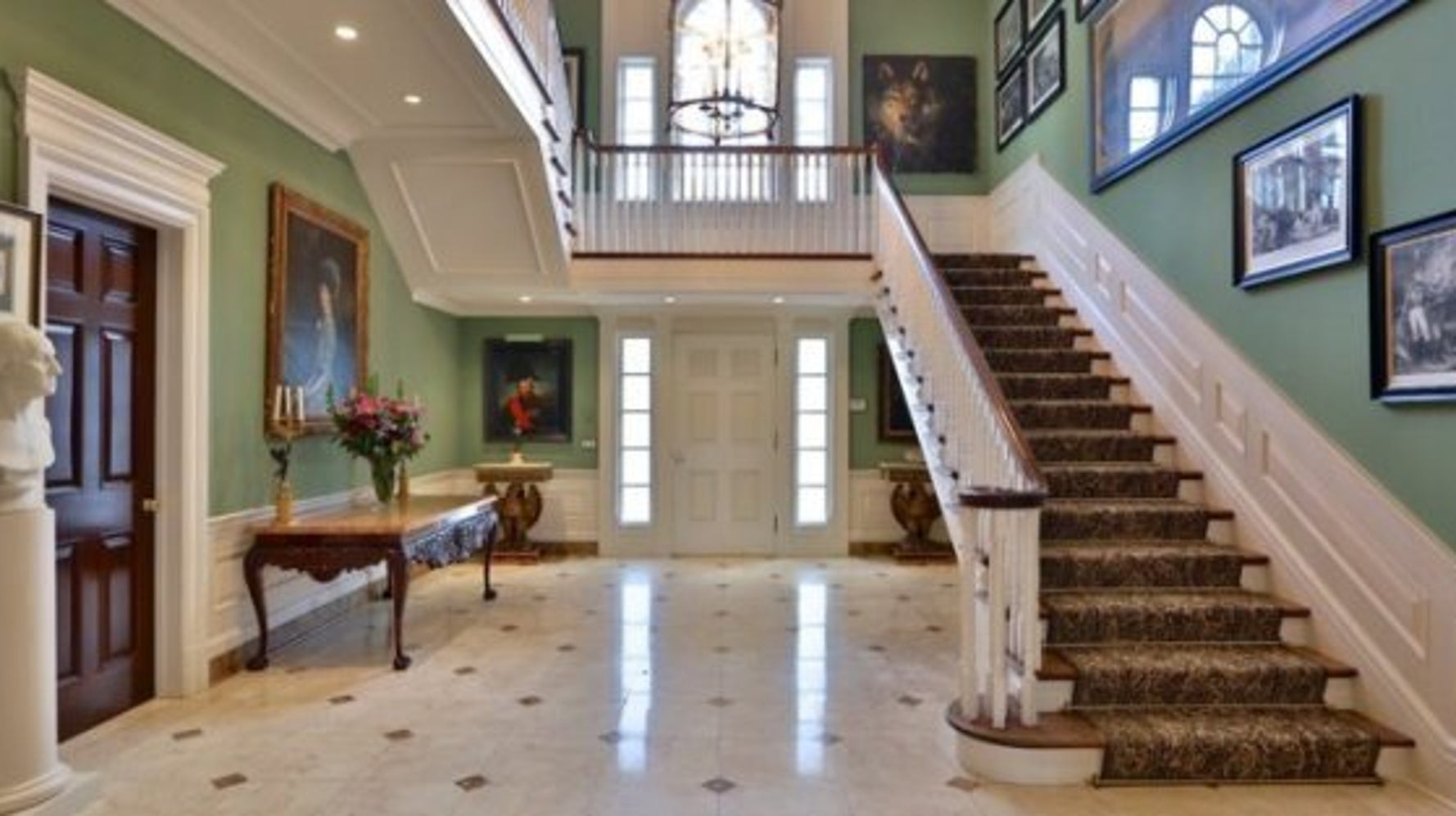 La maison de Conrad Black à Toronto en vente aux enchères ce soir ...