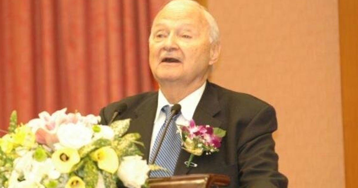 Maurice Strong, qui a dirigé l'agence de l'ONU pour l'environnement ...