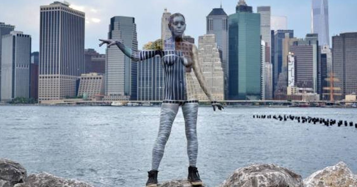 Body painting: l'artiste Trina Merry fond les corps de femmes dans le décor new-yorkais (PHOTOS ...