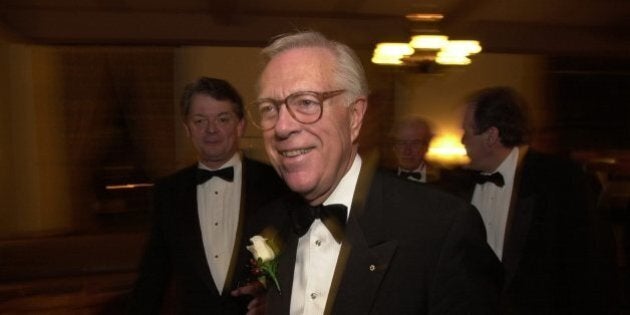 Knowlton Nash, ancien lecteur de nouvelles au réseau CBC, est décédé ...