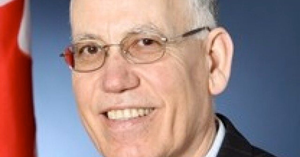 Dépenses frauduleuses: la GRC élargit son enquête sur l'ancien sénateur ...