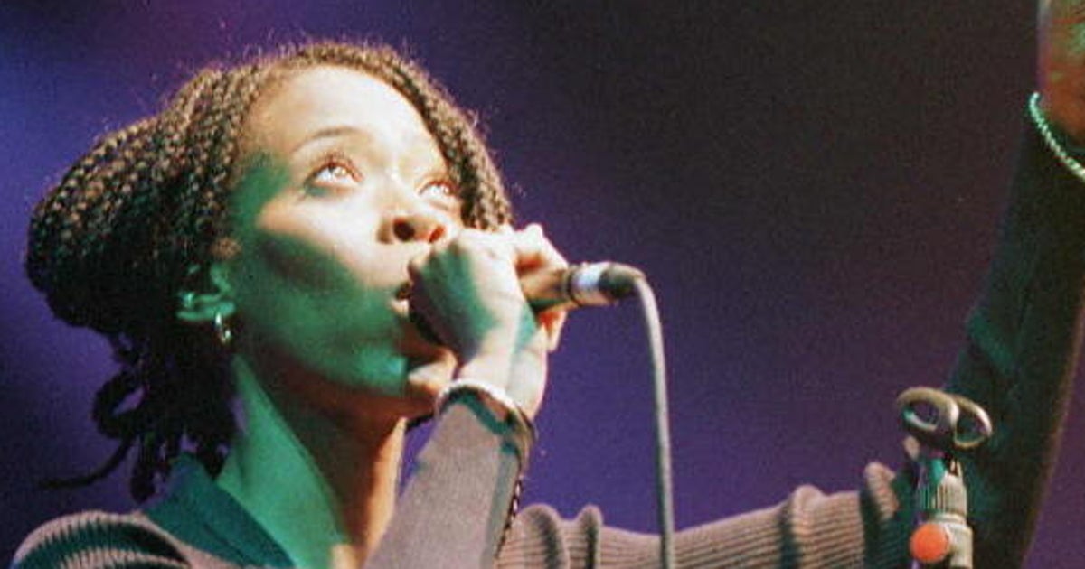 La chanteuse Teri Moïse, découverte avec Les «poèmes de Michelle», est ...