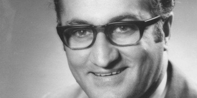 Décès de Johnny Esaw, ambassadeur du sport amateur au Canada | HuffPost ...