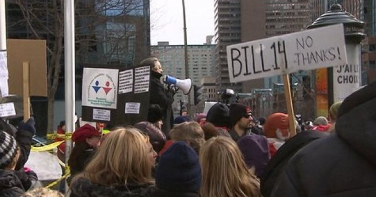 Manifestation à Montréal contre le projet de loi 14 | HuffPost Politique