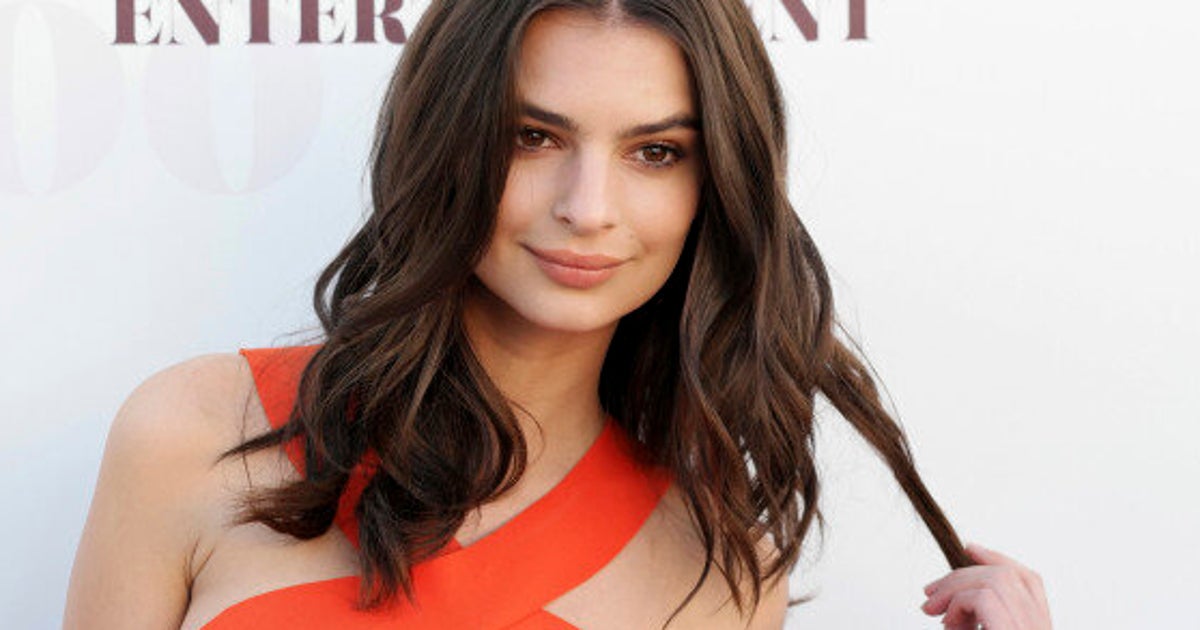 Emily Ratajkowski prend la défense de Melania Trump et se choque contre ...