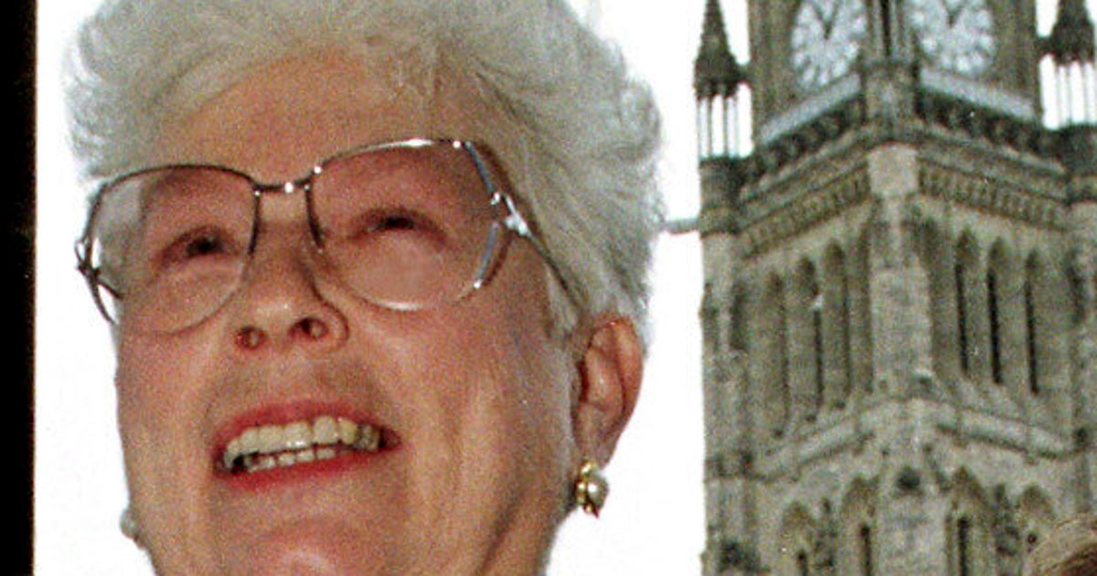 Décès de l'ancienne députée fédérale Elsie Wayne | HuffPost Politique