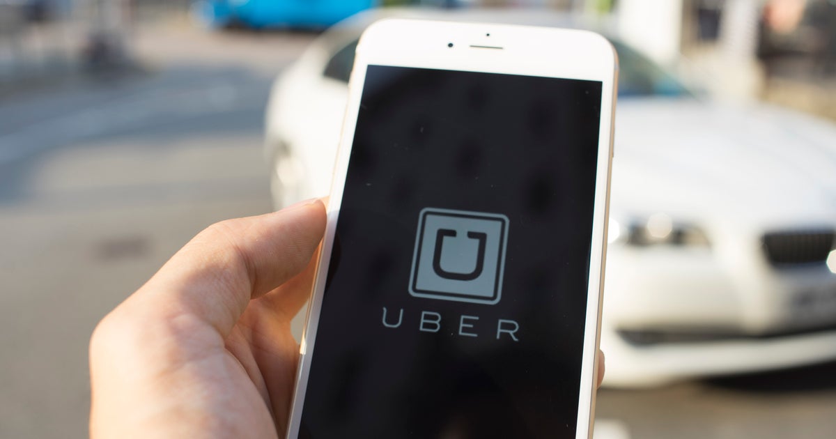 Québec prolonge le projet-pilote d’Uber d'un an | HuffPost Politique