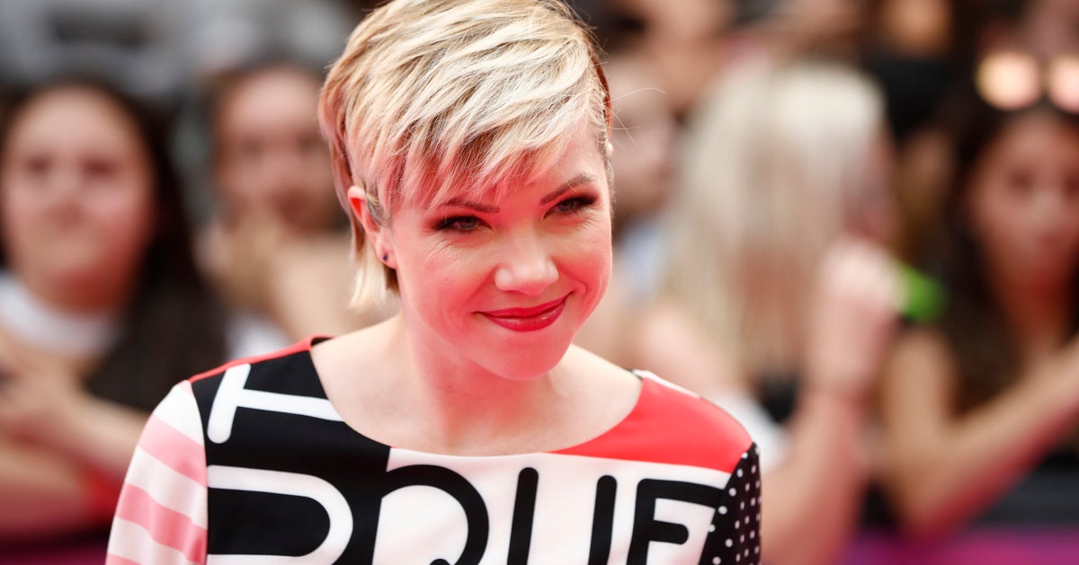 Carly Rae Jepsen a célébré le mariage de sa meilleure amie, et c'était ...