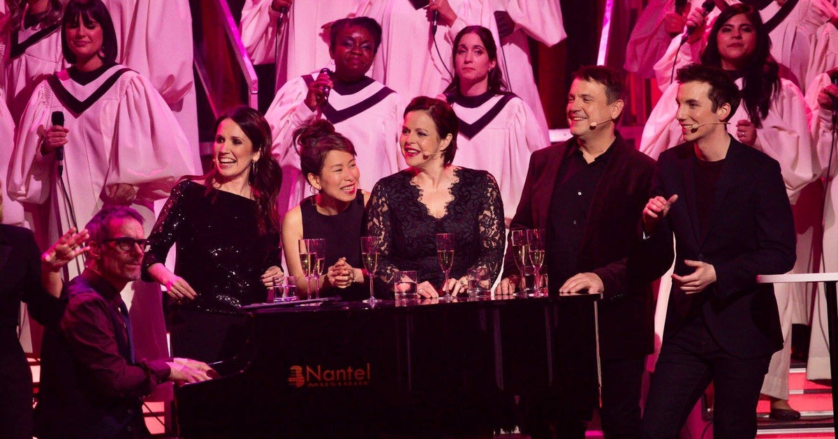 «En direct de l'univers du jour de l'An»: de l'énergie à revendre | HuffPost Divertissement