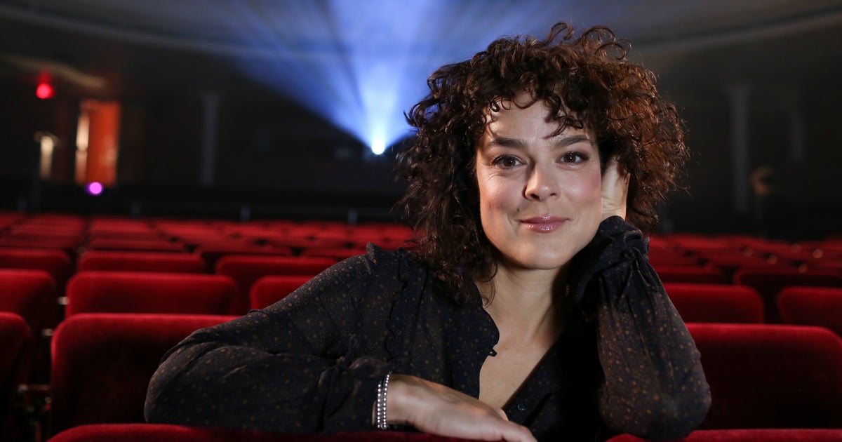 «Projection privée»: visionner le film de sa vie avec Hélène Bourgeois ...