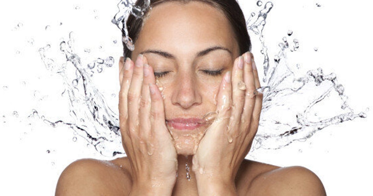 Why Having A Squeaky Clean Face Might Not Be Good For Your Skin ...