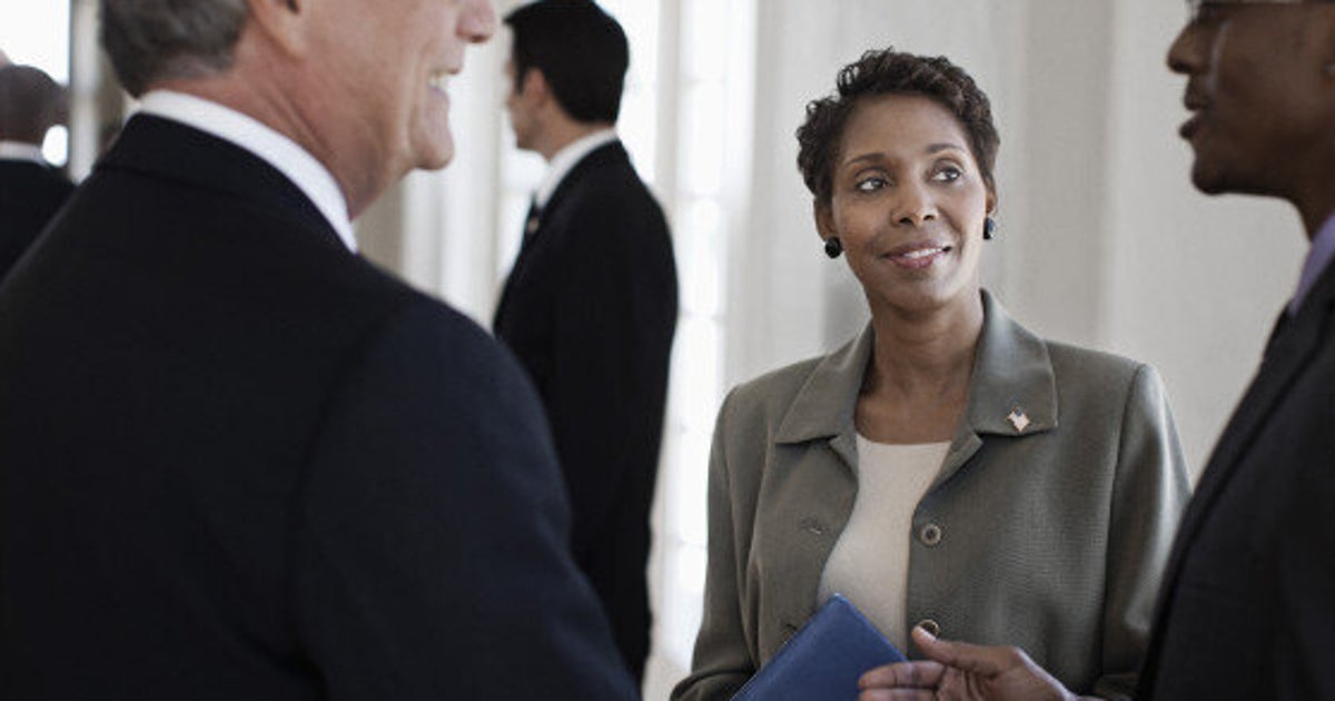The Shy Person's Guide To Conference Networking | HuffPost News