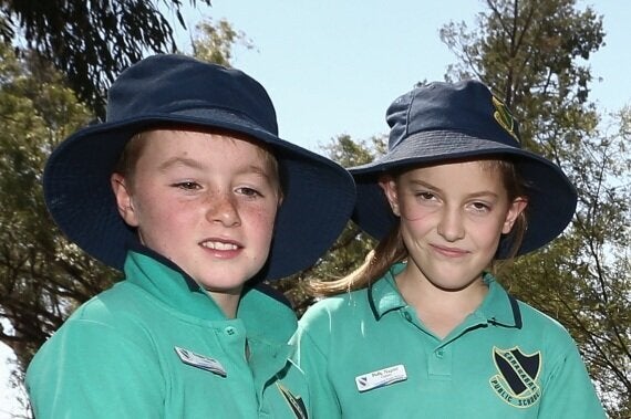 Little Kids Were Super Unimpressed By Tony Abbott Gave Them A Copy Of ...