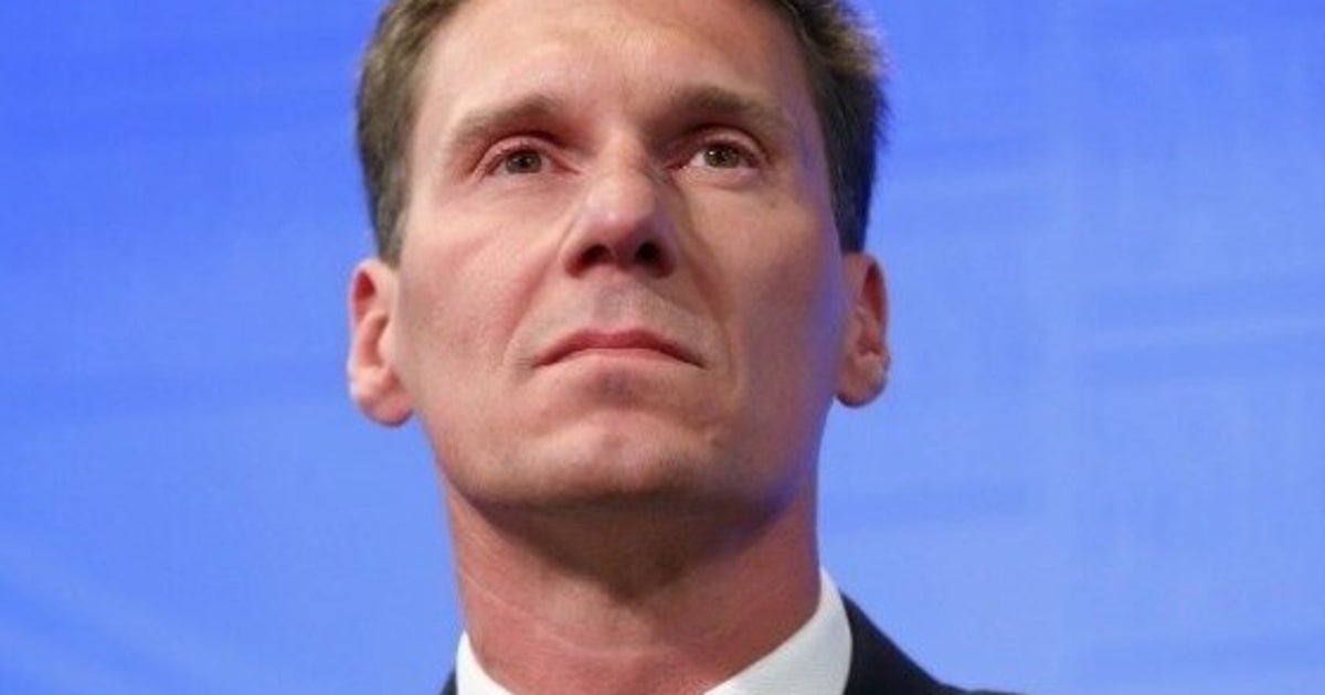 Cory Bernardi Defends His 'Arrogant' Safe Schools Email | HuffPost News