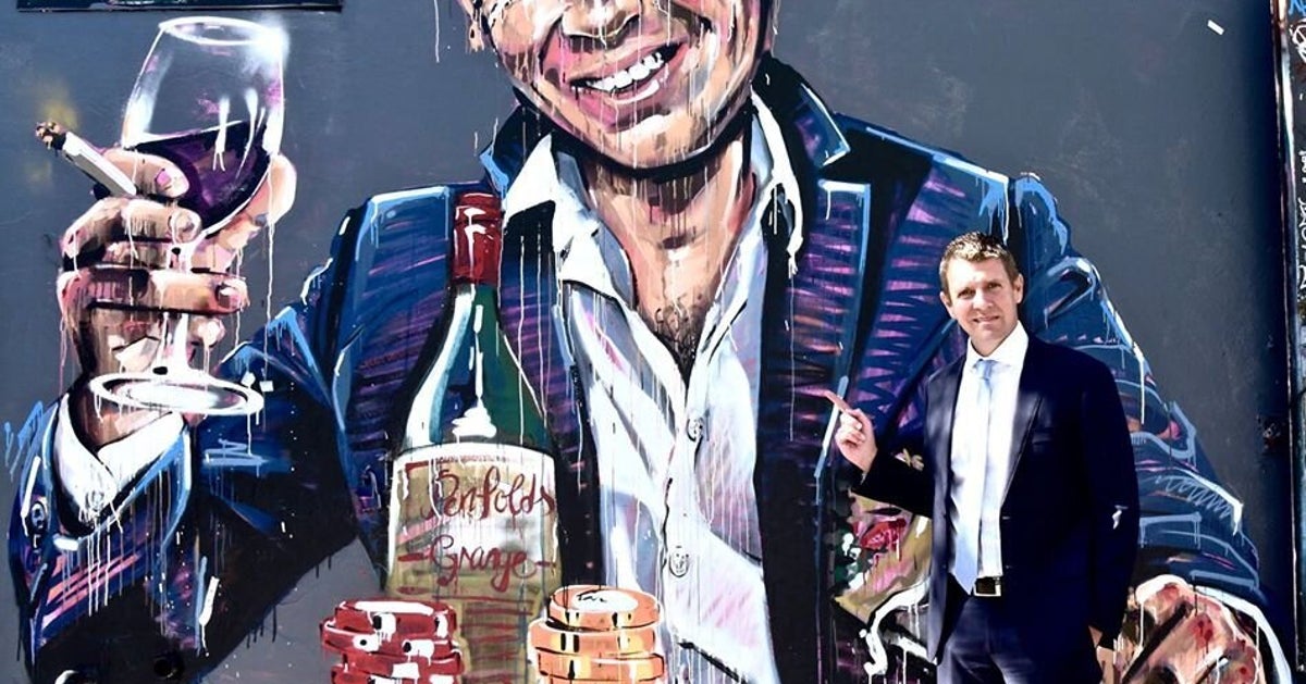 Mike Baird Poses With Infamous 'Casino Mike' | HuffPost Politics