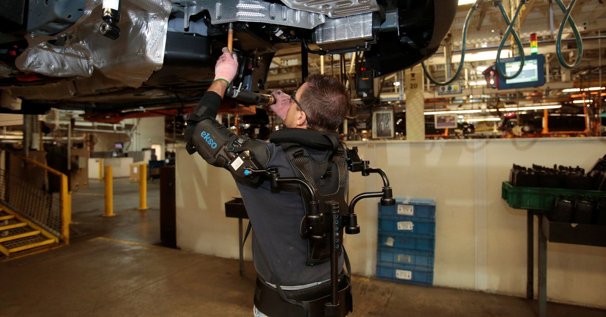 Detroit Auto Workers Fitted With Metal Exoskeletons To Reduce Injury ...