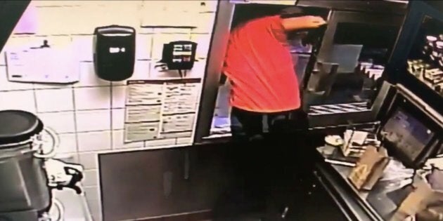 Mcdonalds Worker Jumps Through Drive Thru In Attempt To Save Womans