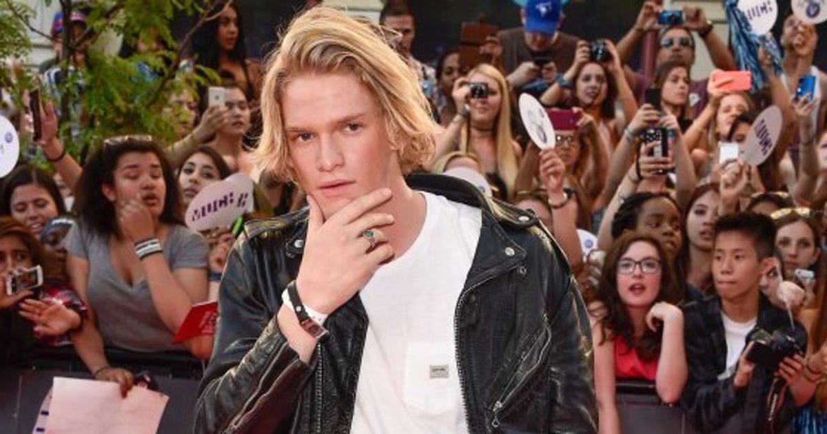 Cody Simpson's Hair At The 2015 MMVA Is Ridiculously Mesmerizing ...