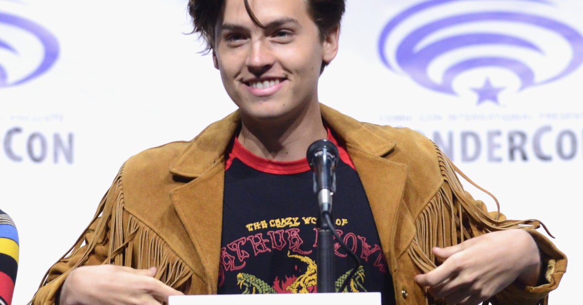 'Riverdale' Actor Argues With Busker Over Filming Delays in Vancouver ...