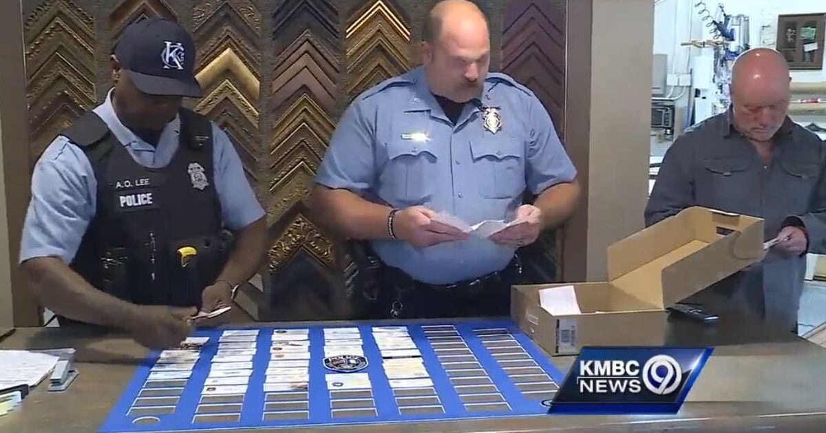 RCMP, Local Police Help Iowa Teen Rebuild His Destroyed Card Collection ...