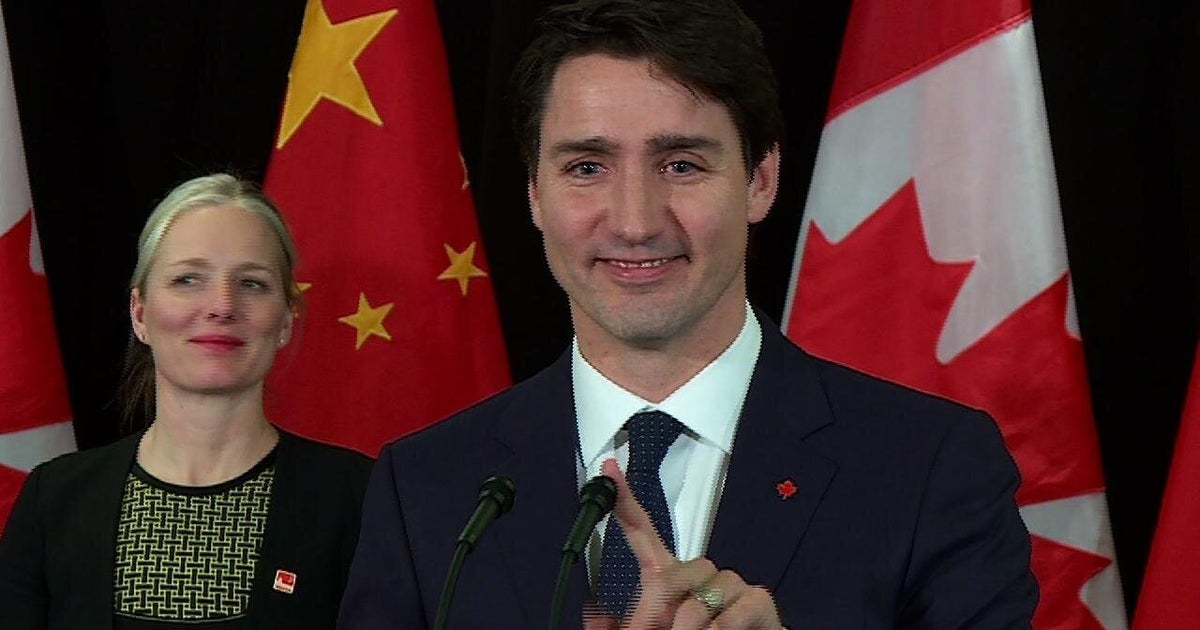 Justin Trudeau Takes Sly Dig At China After Mic Malfunction | HuffPost ...