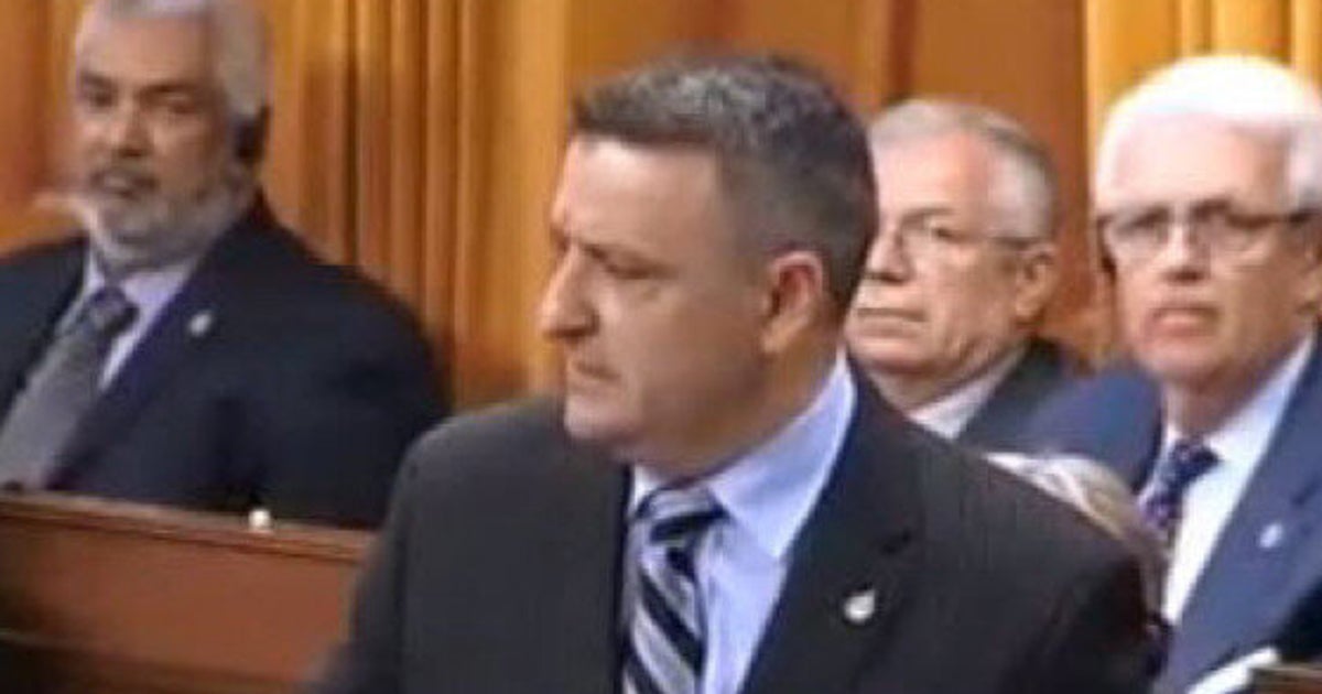 Paul Calandra Is Apparently Quite Sensitive About His Hair | HuffPost ...