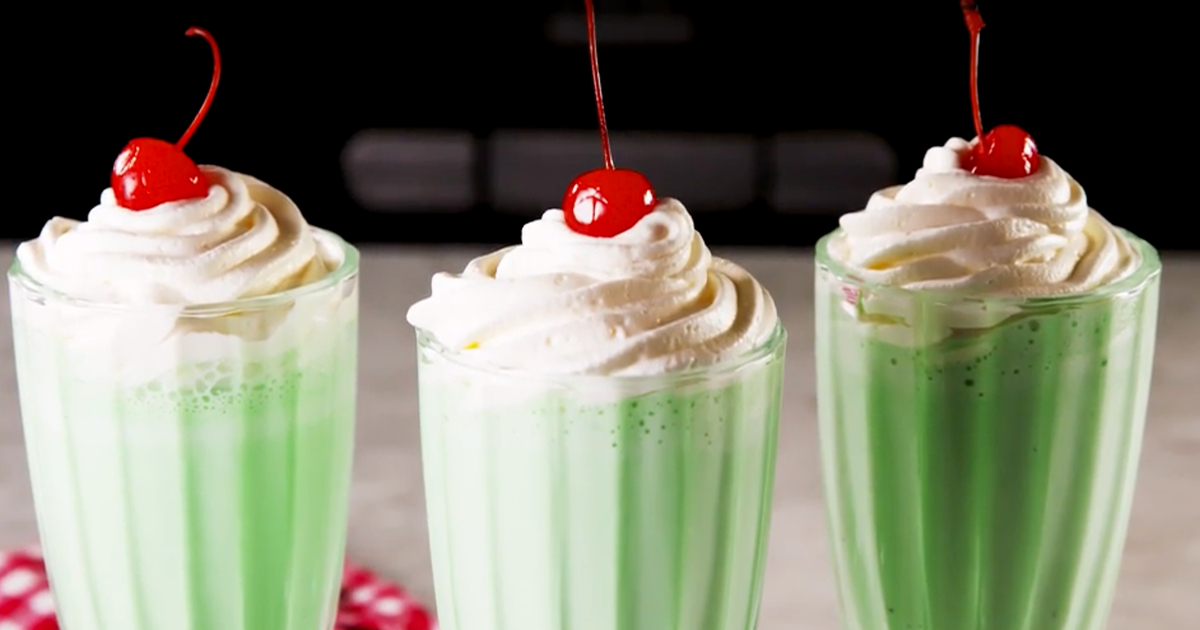 Make Shamrock Shakes At Home With This Easy St. Patrick's Day Recipe ...