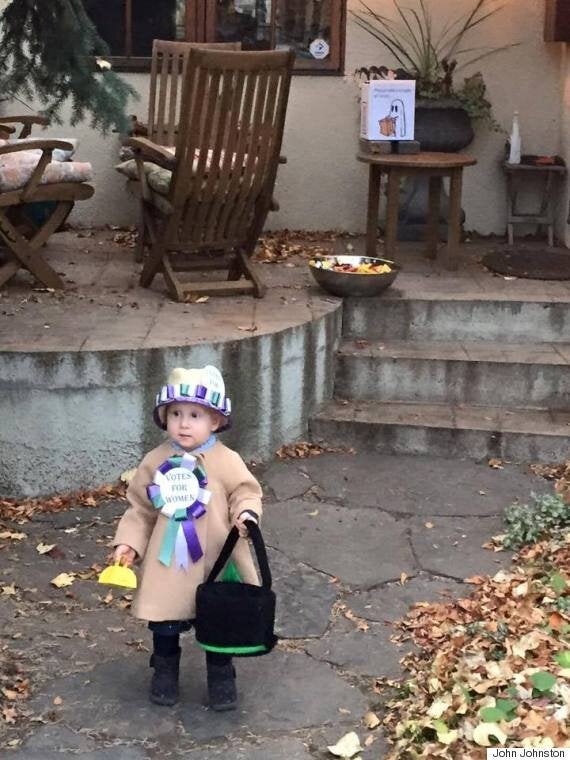 Stephen Harper, Justin Trudeau Halloween Costumes: Canadians Dress Up ...