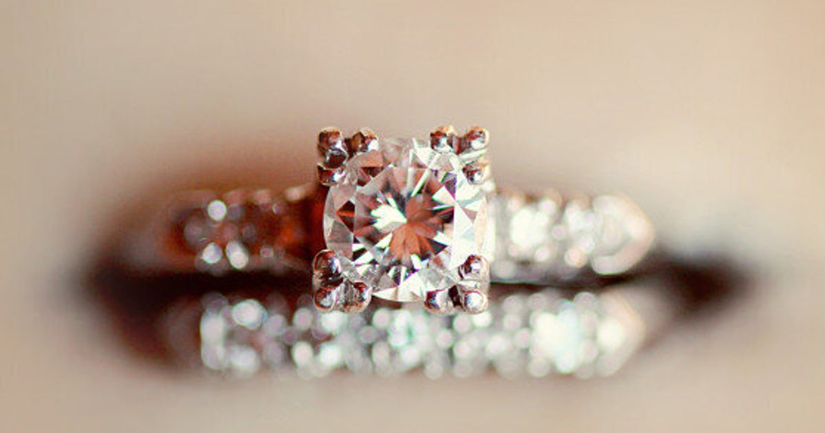Wedding Ring Photos You Absolutely Have To Take On Your Special Day ...