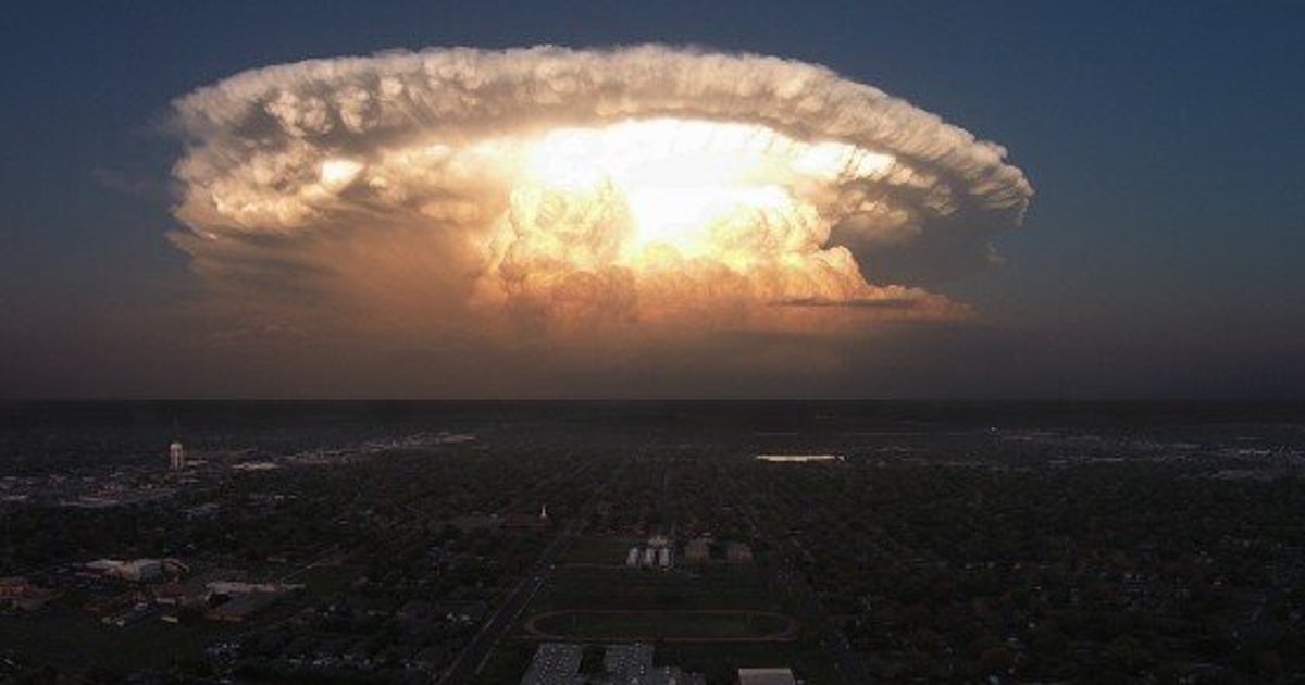 This Super Cell Storm Looks Like A Nuclear Bomb (VIDEO) | HuffPost News
