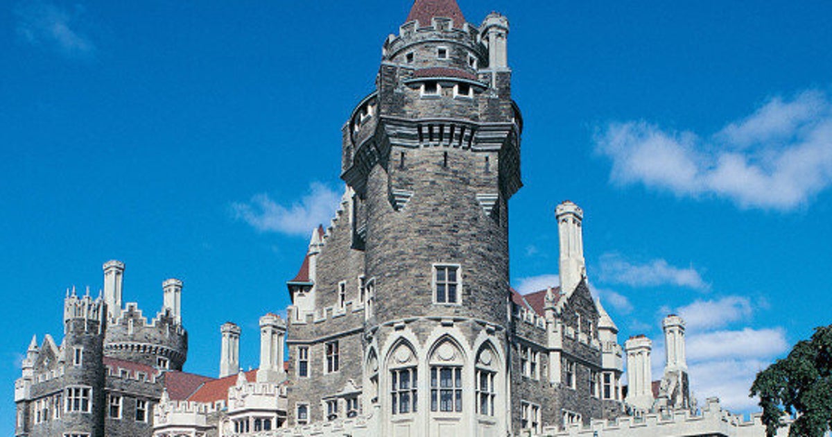 Timelessly Brilliant: 8 Eye-Catching Landmarks From A Different Era ...