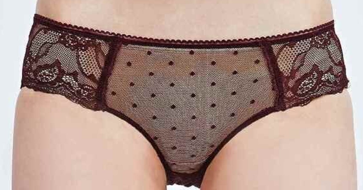 Urban Outfitters Ordered To Remove Ad With Thigh Gap Huffpost Style