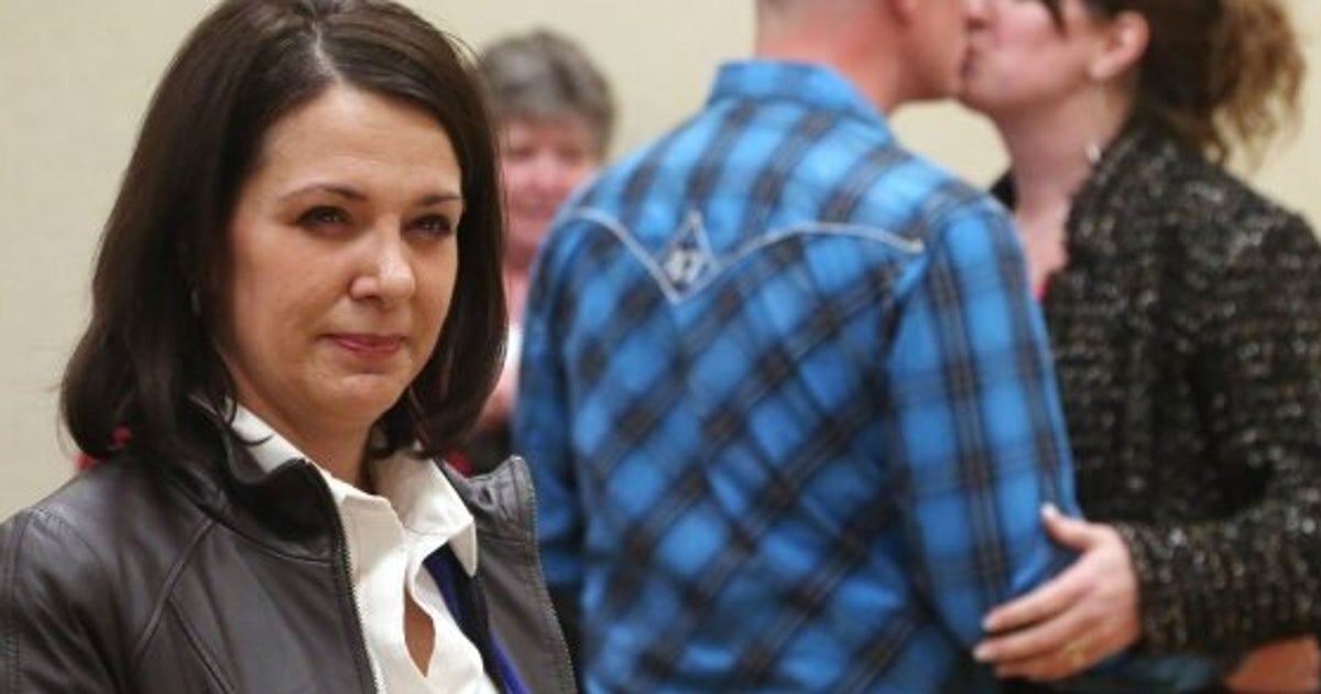 Danielle Smith Apologizes For Potty Mouth After Angry Text To ...