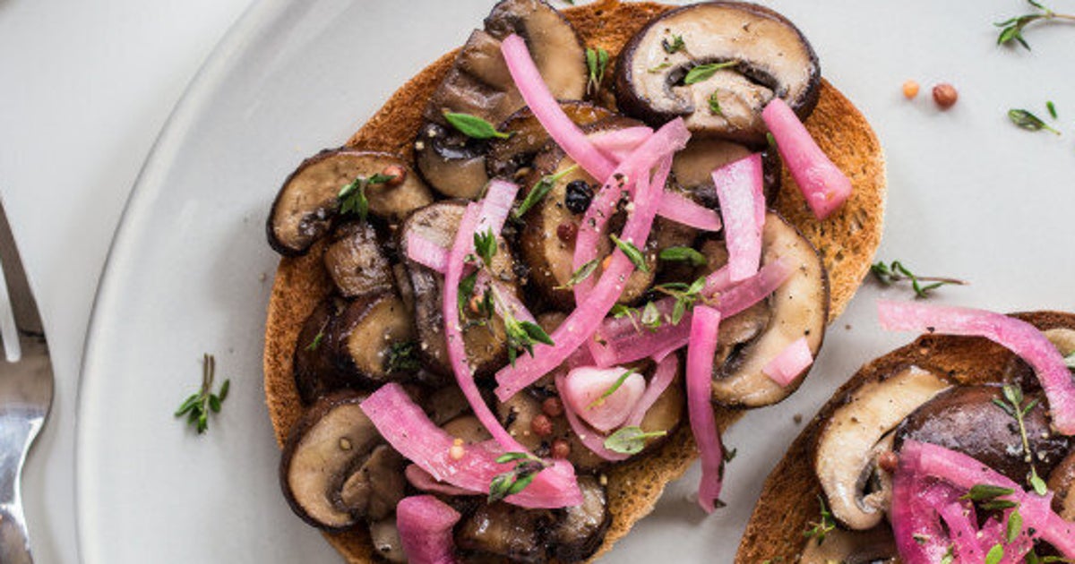 24 Toast Recipes That Go Beyond Boring PB&Js | HuffPost Life