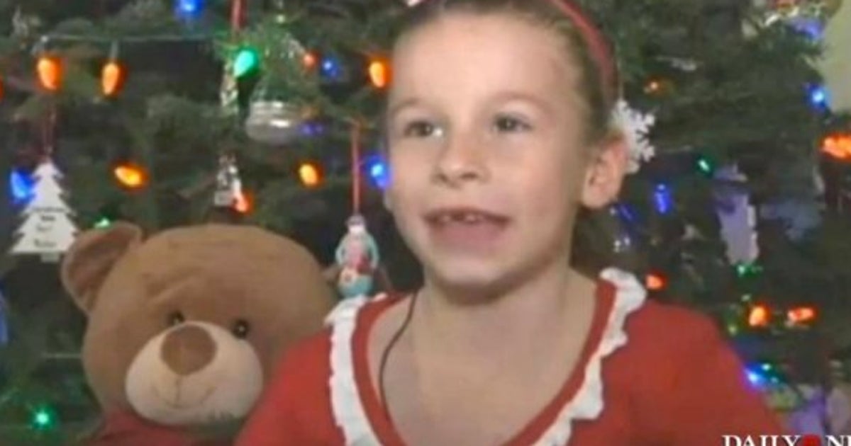 Elf On The Shelf 911: Girl Calls For Emergency Back-Up After ...