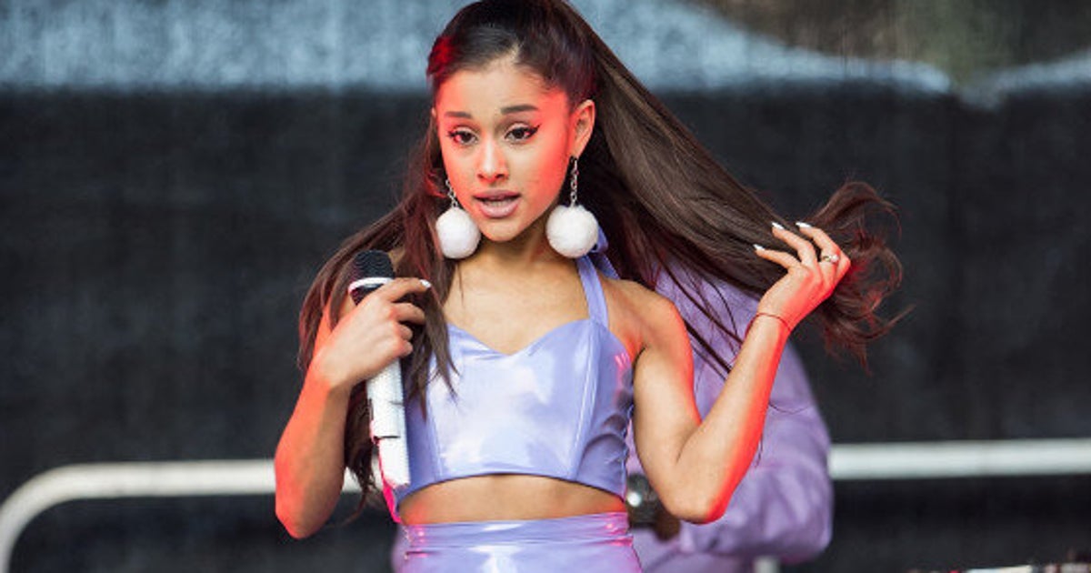 Ariana Grande Ditches Signature Ponytail For Her Natural, Curly Hair ...