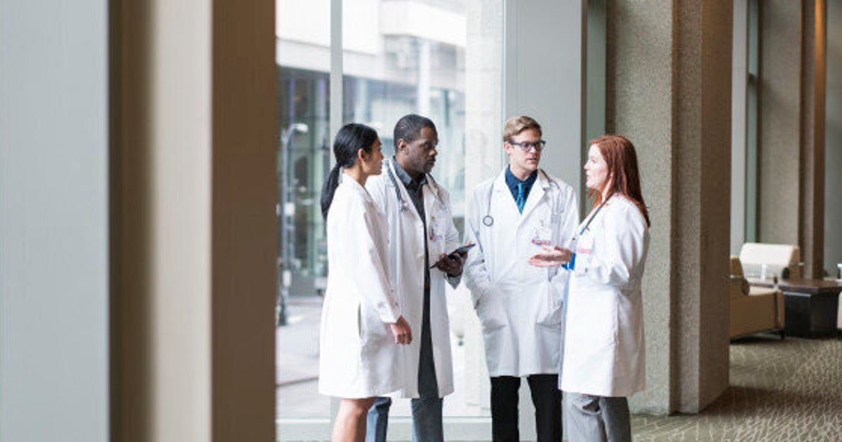 This Is The Way Forward For Ontario's Doctors | HuffPost Politics