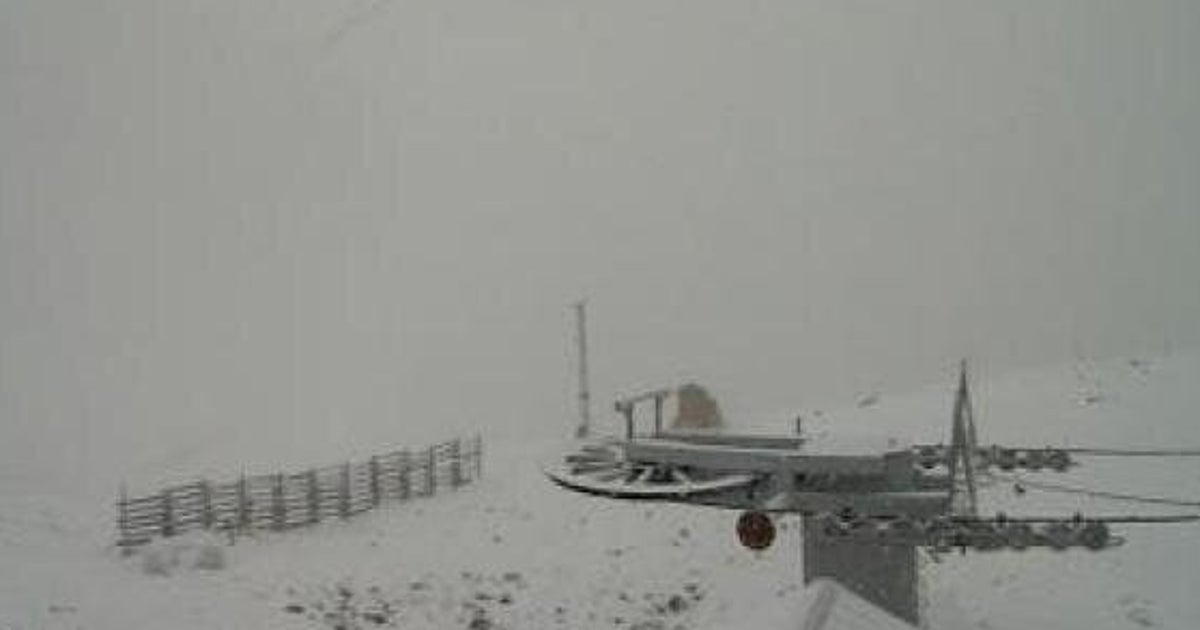 August Snow Falls Across Alberta | HuffPost Alberta