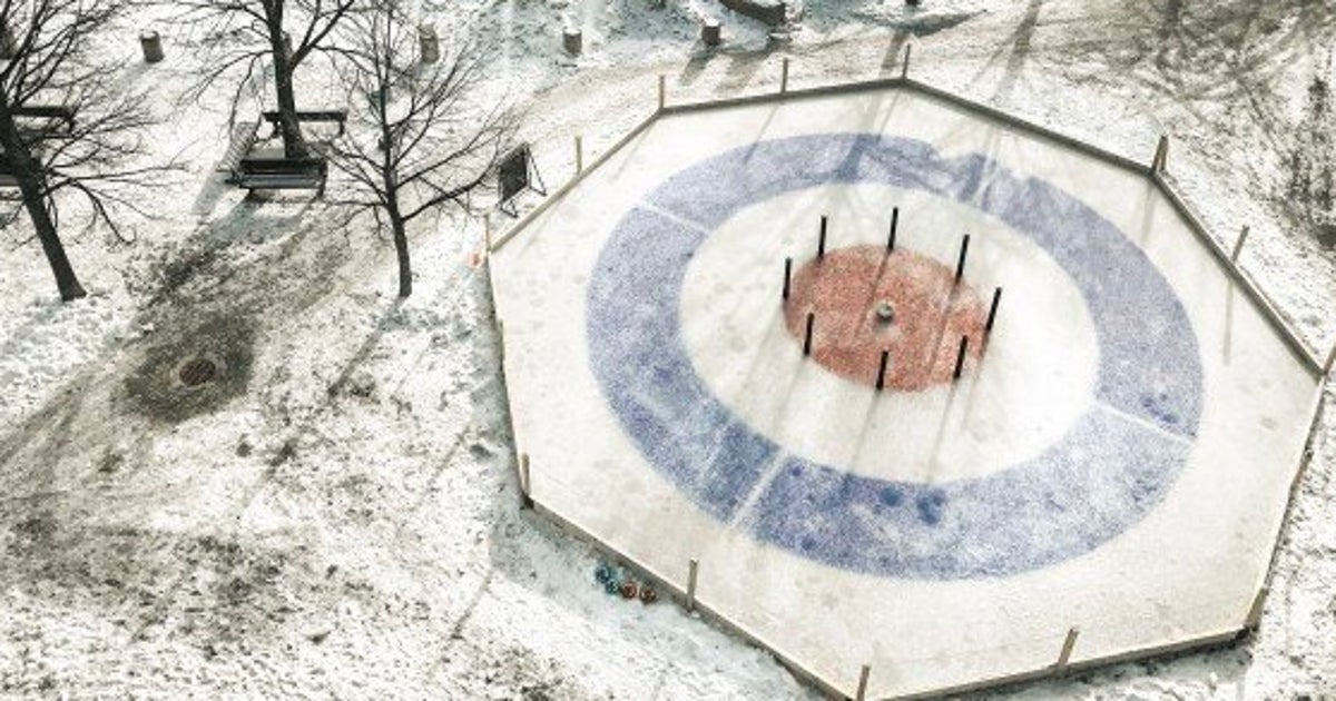 Crokicurl, The Uniquely Canadian Game Combining Crokinole And Curling ...