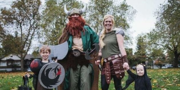 Family Costumes: 25 Ideas To Really Impress Your Neighbours This ...