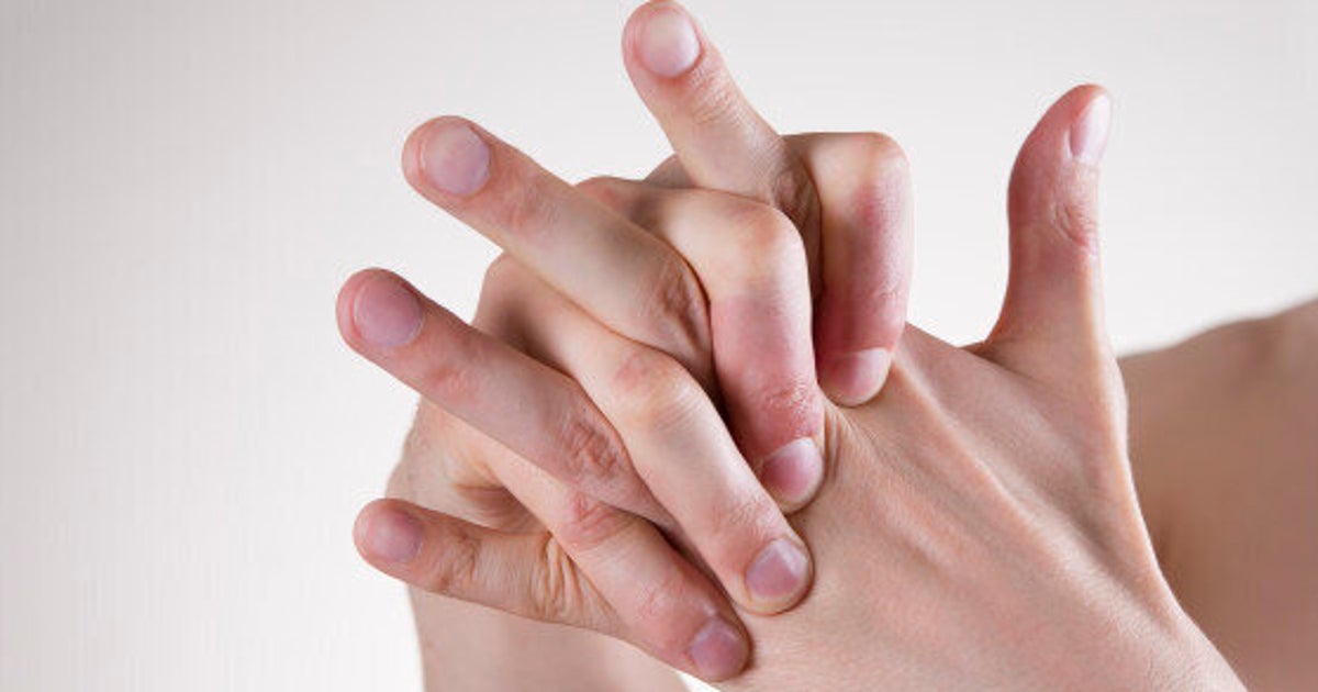 Hand Stretches That Can Help Prevent Carpal Tunnel | HuffPost Life